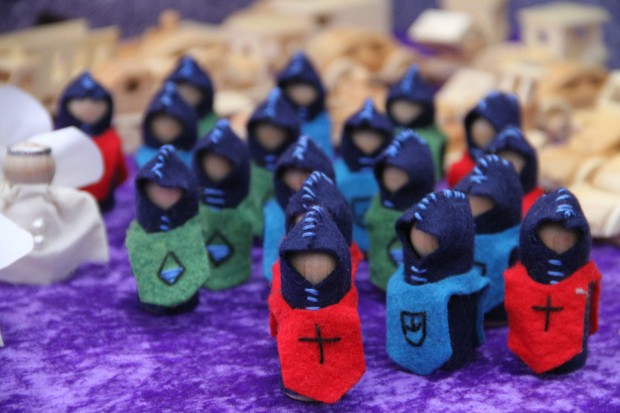 wooden peg and felt knight figurine toys – Castle of Costa Mesa